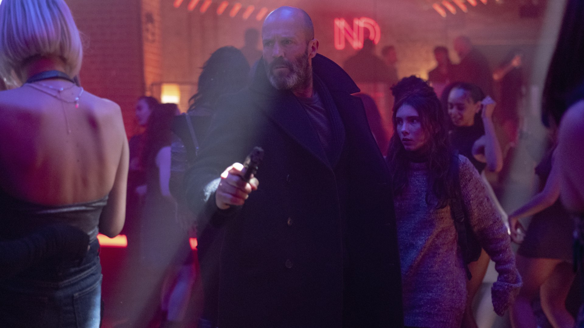 Shelter review: A bargain-bin Bourne just junky enough