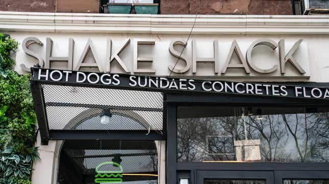 Former Shake Shack Manager Falsely Accused Of Poisoning NYPD Officers ...